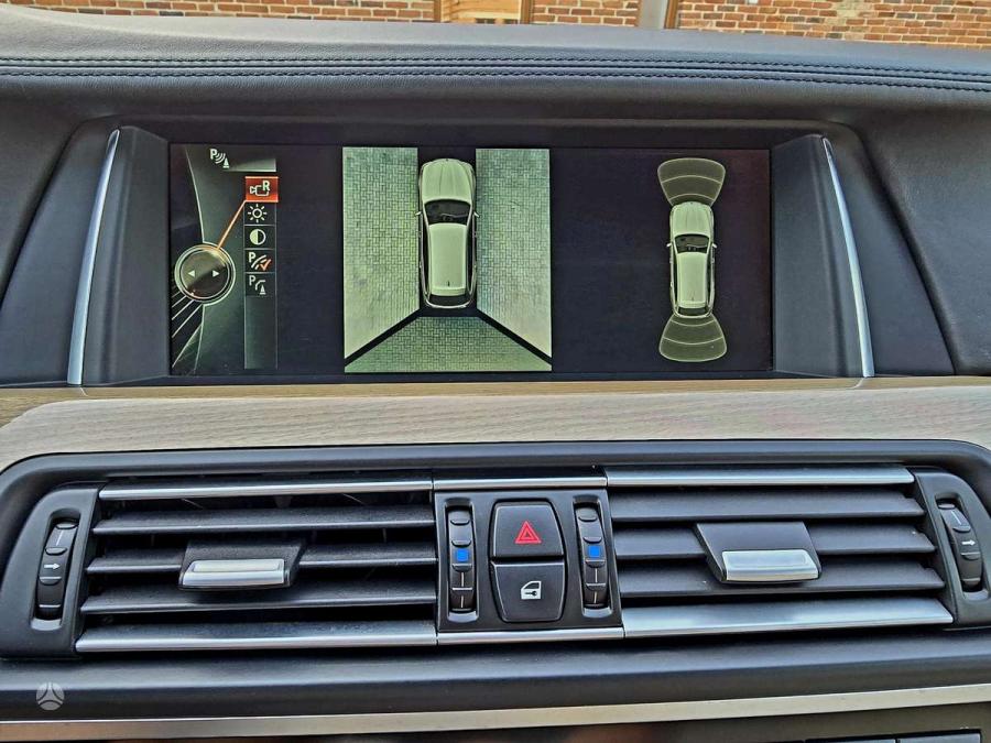 Melns BMW 535 2014 Marijampole, ar dzinēja tilpumu 3.00 L un nobraukumu 180 tūkst. km par 12900 €, foto 23 vietnē AUTOMOTO.COM.LV