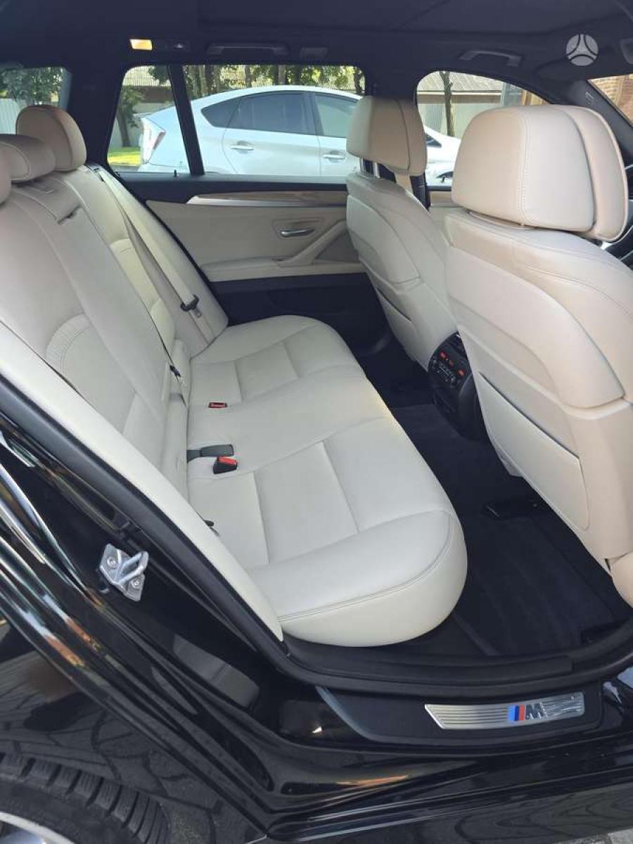 Melns BMW 535 2014 Marijampole, ar dzinēja tilpumu 3.00 L un nobraukumu 180 tūkst. km par 12900 €, foto 31 vietnē AUTOMOTO.COM.LV