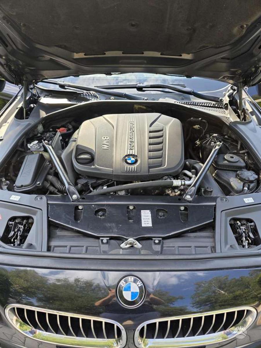 Melns BMW 535 2014 Radviliškis, ar dzinēja tilpumu 2.99 L un nobraukumu 365 tūkst. km par 8500 €, foto 23 vietnē AUTOMOTO.COM.LV