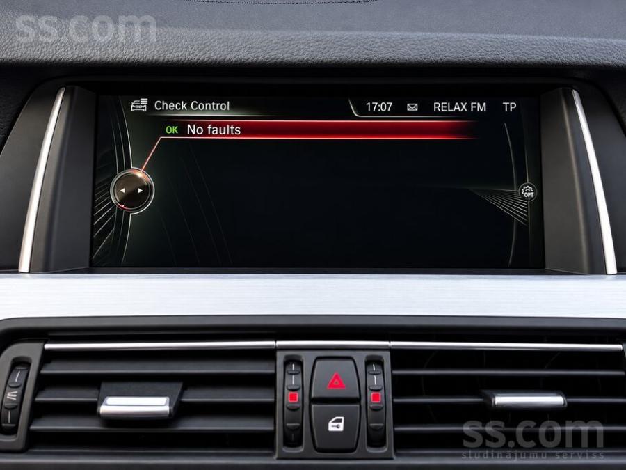 Melns BMW 535 2014 Rīga, ar dzinēja tilpumu 3.00 L un nobraukumu 288 tūkst. km par 12400 €, foto 20 vietnē AUTOMOTO.COM.LV