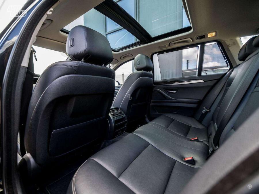 Black BMW 535 2015 in Marijampole, with an engine capacity of 3.00 L and mileage of 337 thousand km for 10650 €, photo 28 on AUTOMOTO.COM.LV