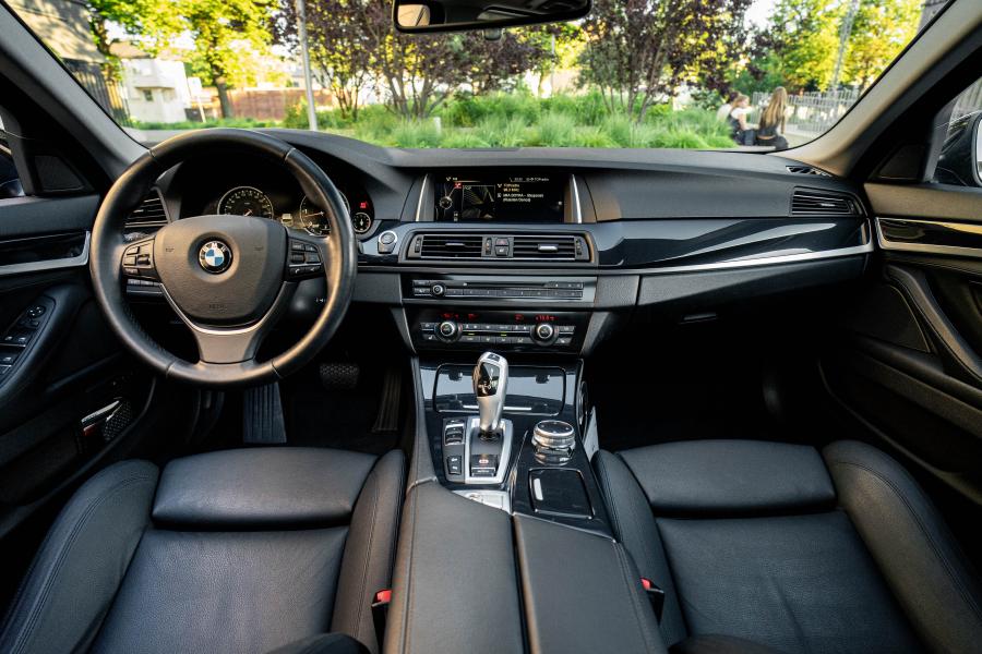 Melns BMW 535 2015 Rīga, ar dzinēja tilpumu 3.00 L un nobraukumu 280 tūkst. km par 12990 €, foto 15 vietnē AUTOMOTO.COM.LV