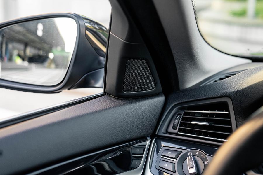 Melns BMW 535 2015 Rīga, ar dzinēja tilpumu 3.00 L un nobraukumu 280 tūkst. km par 12990 €, foto 21 vietnē AUTOMOTO.COM.LV