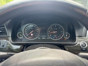 Black BMW 535 2015 in Riga, with an engine capacity of 3.00 L and mileage of 300 thousand km for 10500 €, photo 9 on AUTOMOTO.COM.LV