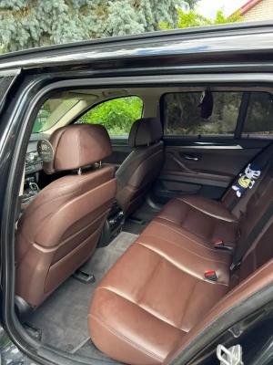 Black BMW 535 2015 in Riga, with an engine capacity of 3.00 L and mileage of 300 thousand km for 10500 €, photo 11 on AUTOMOTO.COM.LV