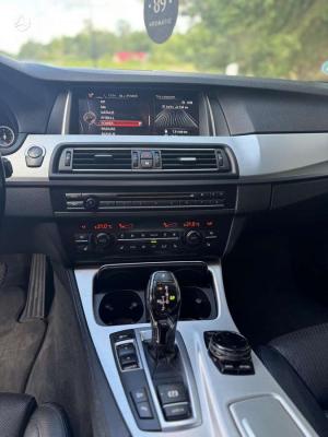 Black BMW 535 2016 in Vilnius, with an engine capacity of 2.99 L and mileage of 291 thousand km for 12950 €, photo 13 on AUTOMOTO.COM.LV