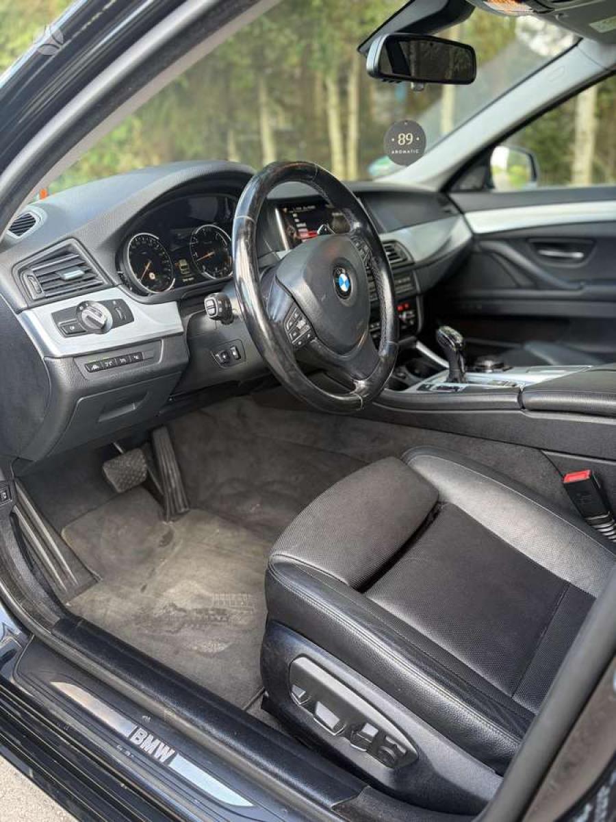 Black BMW 535 2016 in Vilnius, with an engine capacity of 2.99 L and mileage of 291 thousand km for 12950 €, photo 14 on AUTOMOTO.COM.LV