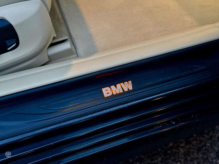 Melns BMW 535 2016 Viļņa, ar dzinēja tilpumu 2.99 L un nobraukumu 322 tūkst. km par 12000 €, foto 24 vietnē AUTOMOTO.COM.LV