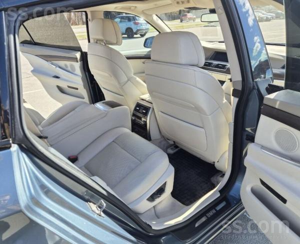 Zils BMW 535 2009 Rīga, ar dzinēja tilpumu 3.00 L un nobraukumu 100 tūkst. km par 12950 €, foto 9 vietnē AUTOMOTO.COM.LV