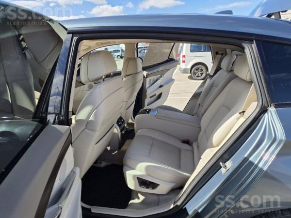 Zils BMW 535 2009 Rīga, ar dzinēja tilpumu 3.00 L un nobraukumu 100 tūkst. km par 12950 €, foto 10 vietnē AUTOMOTO.COM.LV