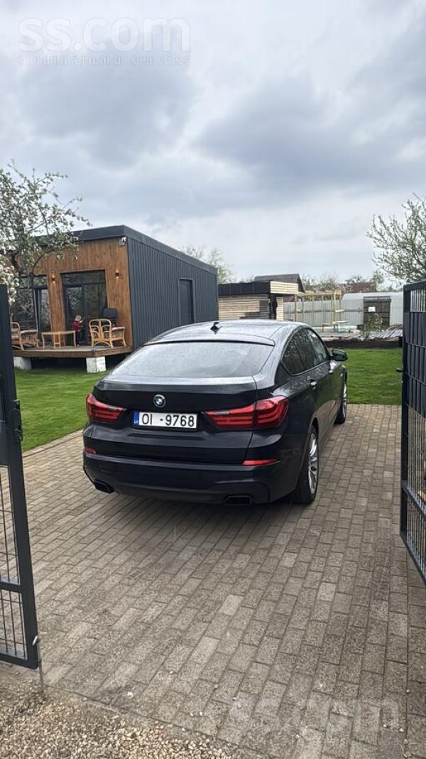 Blue BMW 535 2012 in Riga, with an engine capacity of 3.00 L and mileage of 275 thousand km for 12500 €, photo 4 on AUTOMOTO.COM.LV