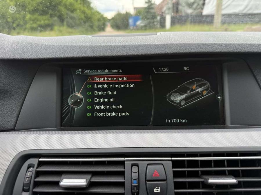 Zils BMW 535 2013 Ukmergė, ar dzinēja tilpumu 3.50 L un nobraukumu 299 tūkst. km par 7500 €, foto 26 vietnē AUTOMOTO.COM.LV