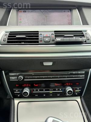 Blue BMW 535 2014 in Liepaja, with an engine capacity of 3.00 L and mileage of 240 thousand km for 15400 €, photo 10 on AUTOMOTO.COM.LV