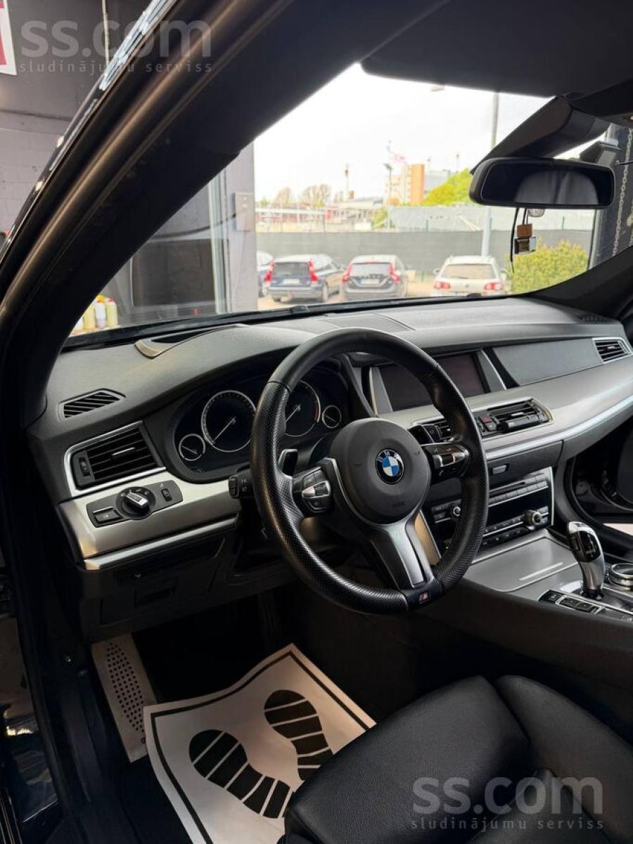Blue BMW 535 2014 in Liepaja, with an engine capacity of 3.00 L and mileage of 240 thousand km for 15400 €, photo 13 on AUTOMOTO.COM.LV