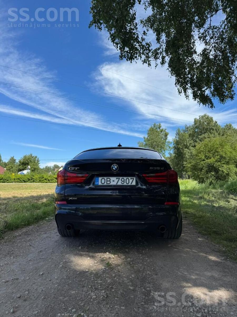 Blue BMW 535 2015 in Riga, with an engine capacity of 3.00 L and mileage of 198 thousand km for 14990 €, photo 9 on AUTOMOTO.COM.LV