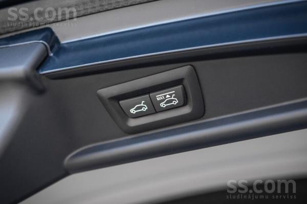 Blue BMW 535 2016 in Riga, with an engine capacity of 3.00 L and mileage of 282 thousand km for 13950 €, photo 8 on AUTOMOTO.COM.LV