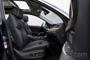 Blue BMW 535 2016 in Riga, with an engine capacity of 3.00 L and mileage of 282 thousand km for 13950 €, photo 11 on AUTOMOTO.COM.LV