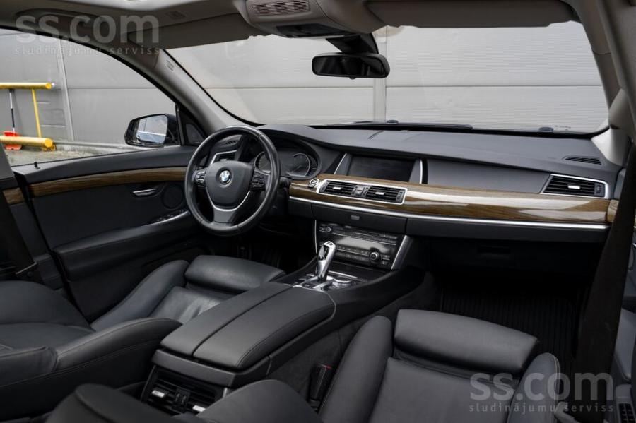 Blue BMW 535 2016 in Riga, with an engine capacity of 3.00 L and mileage of 282 thousand km for 13950 €, photo 15 on AUTOMOTO.COM.LV