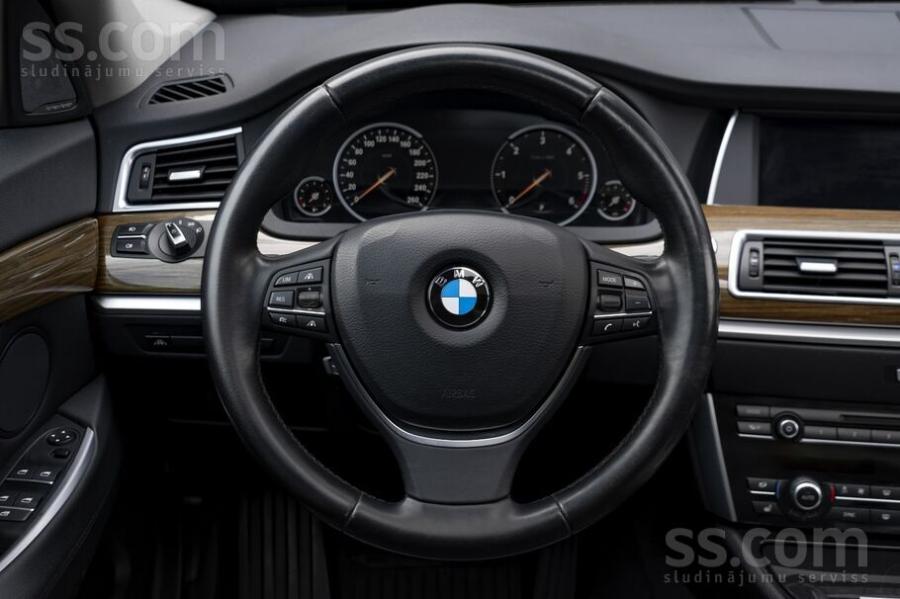 Blue BMW 535 2016 in Riga, with an engine capacity of 3.00 L and mileage of 282 thousand km for 13950 €, photo 20 on AUTOMOTO.COM.LV