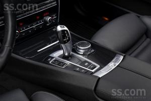 Blue BMW 535 2016 in Riga, with an engine capacity of 3.00 L and mileage of 282 thousand km for 13950 €, photo 27 on AUTOMOTO.COM.LV