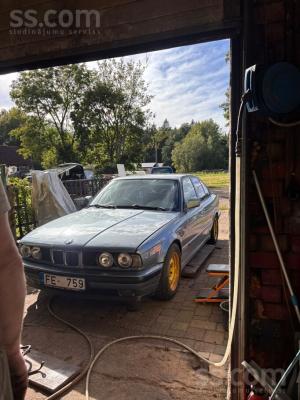 Blue BMW 535 1988 in Riga, with an engine capacity of 4.00 L and mileage of 260 thousand km for 9500 €, photo 14 on AUTOMOTO.COM.LV