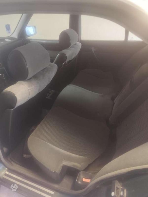 Zils BMW 535 1989 Kretinga, ar dzinēja tilpumu 3.50 L un nobraukumu 210 tūkst. km par 3500 €, foto 9 vietnē AUTOMOTO.COM.LV