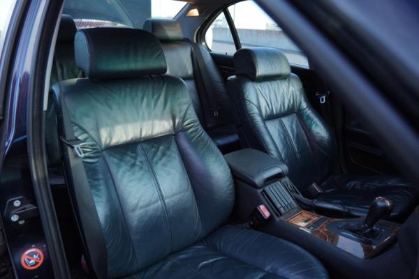 Blue BMW 535 1997 in Riga, with an engine capacity of 3.50 L and mileage of 295 thousand km for 3200 €, photo 2 on AUTOMOTO.COM.LV
