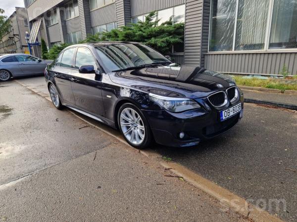 Zils BMW 535 2004 Rīga, ar dzinēja tilpumu 3.00 L un nobraukumu 370 tūkst. km par 6750 €, foto 3 vietnē AUTOMOTO.COM.LV