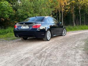 Blue BMW 535 2005 in Jelgava, with an engine capacity of 3.00 L and mileage of 0 thousand km for 3990 €, photo 5 on AUTOMOTO.COM.LV