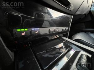 Blue BMW 535 2005 in Jelgava, with an engine capacity of 3.00 L and mileage of 0 thousand km for 3990 €, photo 8 on AUTOMOTO.COM.LV