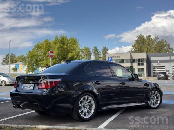 Zils BMW 535 2005 Rīga, ar dzinēja tilpumu 3.00 L un nobraukumu 386 tūkst. km par 5350 €, foto 4 vietnē AUTOMOTO.COM.LV