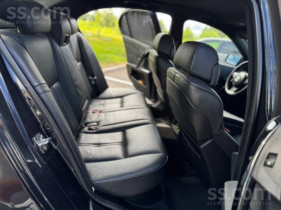 Zils BMW 535 2005 Rīga, ar dzinēja tilpumu 3.00 L un nobraukumu 386 tūkst. km par 5350 €, foto 13 vietnē AUTOMOTO.COM.LV