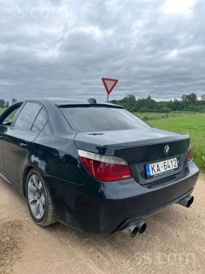 Zils BMW 535 2006 Aizkraukle, ar dzinēja tilpumu 3.50 L un nobraukumu 601 tūkst. km par 3500 €, foto 6 vietnē AUTOMOTO.COM.LV