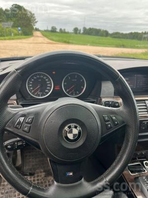 Zils BMW 535 2006 Aizkraukle, ar dzinēja tilpumu 3.50 L un nobraukumu 601 tūkst. km par 3500 €, foto 9 vietnē AUTOMOTO.COM.LV