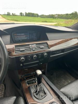 Zils BMW 535 2006 Aizkraukle, ar dzinēja tilpumu 3.50 L un nobraukumu 601 tūkst. km par 3500 €, foto 11 vietnē AUTOMOTO.COM.LV