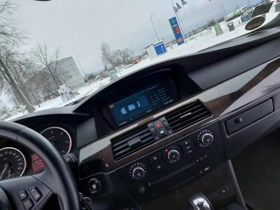 Синий БМВ 535 2006 в Екабпилс, объемом двигателя 3.00 л и пробегом 282 тыс. км за 6900 €, фото 13 на AUTOMOTO.COM.LV