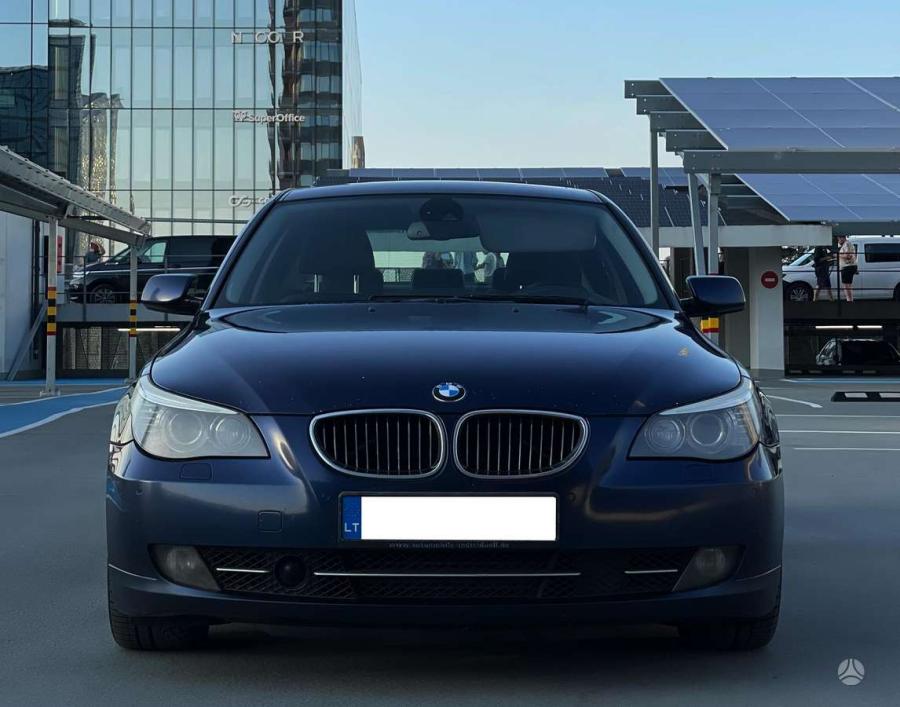 Zils BMW 535 2007 Viļņa, ar dzinēja tilpumu 2.99 L un nobraukumu 324 tūkst. km par 5900 €, foto 5 vietnē AUTOMOTO.COM.LV