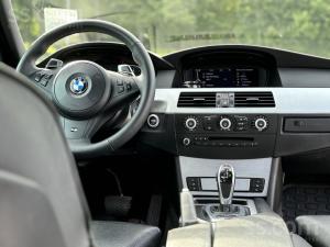 Zils BMW 535 2007 Liepāja, ar dzinēja tilpumu 3.00 L un nobraukumu 328 tūkst. km par 12499 €, foto 12 vietnē AUTOMOTO.COM.LV