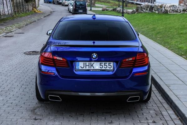 BMW 535 2010 in Klaipeda on AUTOMOTO.COM.LV Blue BMW 535 2010 in Klaipeda, with an engine capacity of 3.00 L and mileage of 376 thousand km for 13500 €, photo 5 on AUTOMOTO.COM.LV