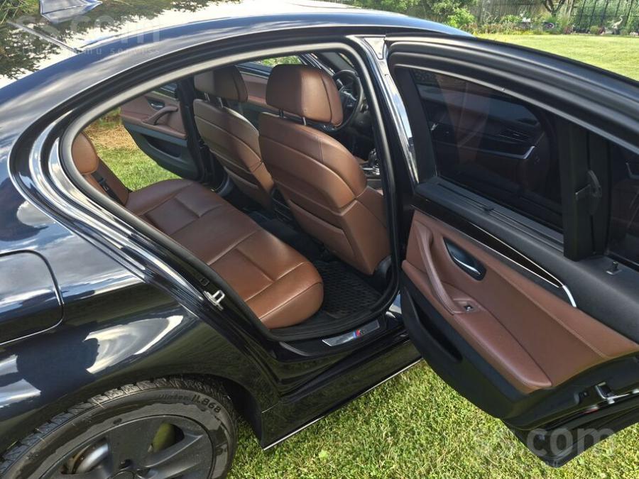Blue BMW 535 2011 in Riga, with an engine capacity of 3.00 L and mileage of 326 thousand km for 18500 €, photo 11 on AUTOMOTO.COM.LV
