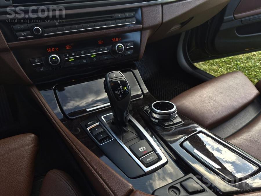 Blue BMW 535 2011 in Riga, with an engine capacity of 3.00 L and mileage of 326 thousand km for 18500 €, photo 23 on AUTOMOTO.COM.LV