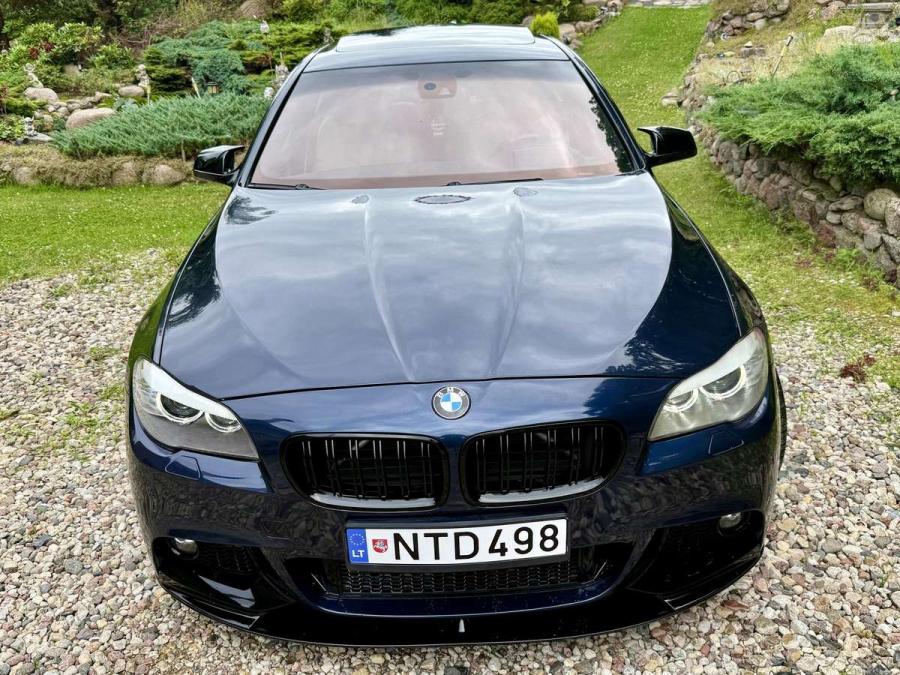 Blue BMW 535 2011 in Vilnius, with an engine capacity of 2.98 L and mileage of 245 thousand km for 12900 €, photo 6 on AUTOMOTO.COM.LV