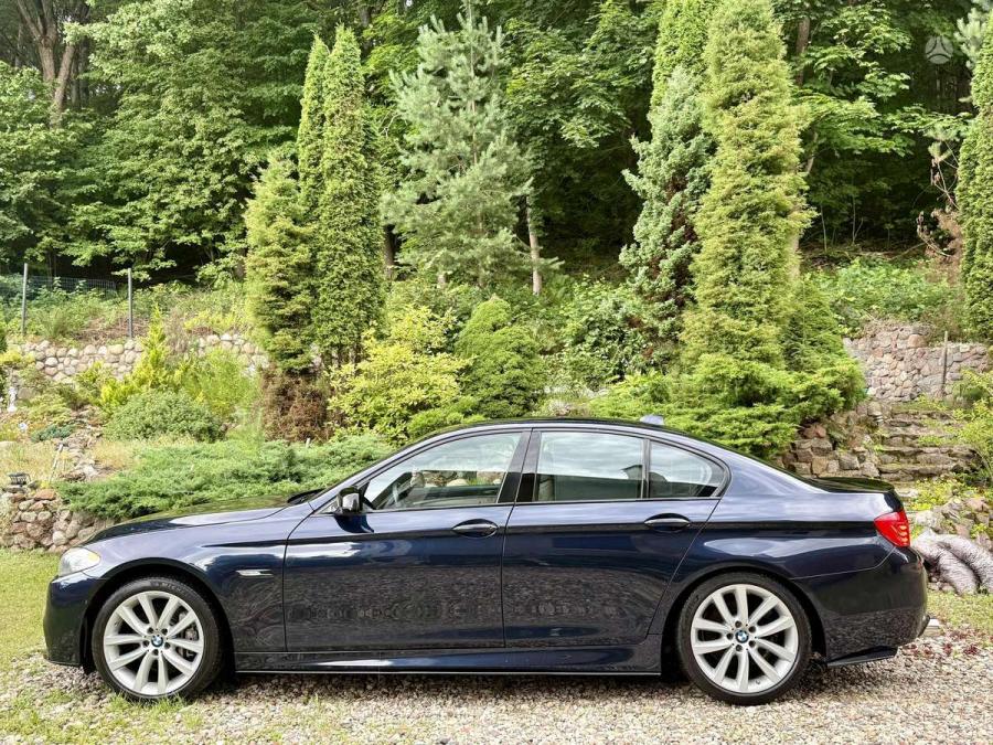 Blue BMW 535 2011 in Vilnius, with an engine capacity of 2.98 L and mileage of 245 thousand km for 12900 €, photo 13 on AUTOMOTO.COM.LV
