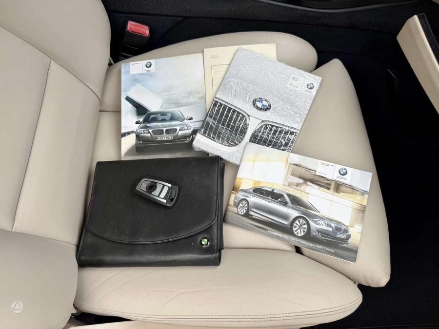 Blue BMW 535 2011 in Vilnius, with an engine capacity of 2.98 L and mileage of 245 thousand km for 12900 €, photo 17 on AUTOMOTO.COM.LV