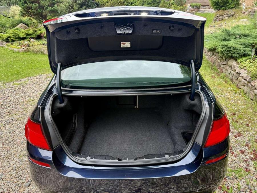 Blue BMW 535 2011 in Vilnius, with an engine capacity of 2.98 L and mileage of 245 thousand km for 12900 €, photo 37 on AUTOMOTO.COM.LV