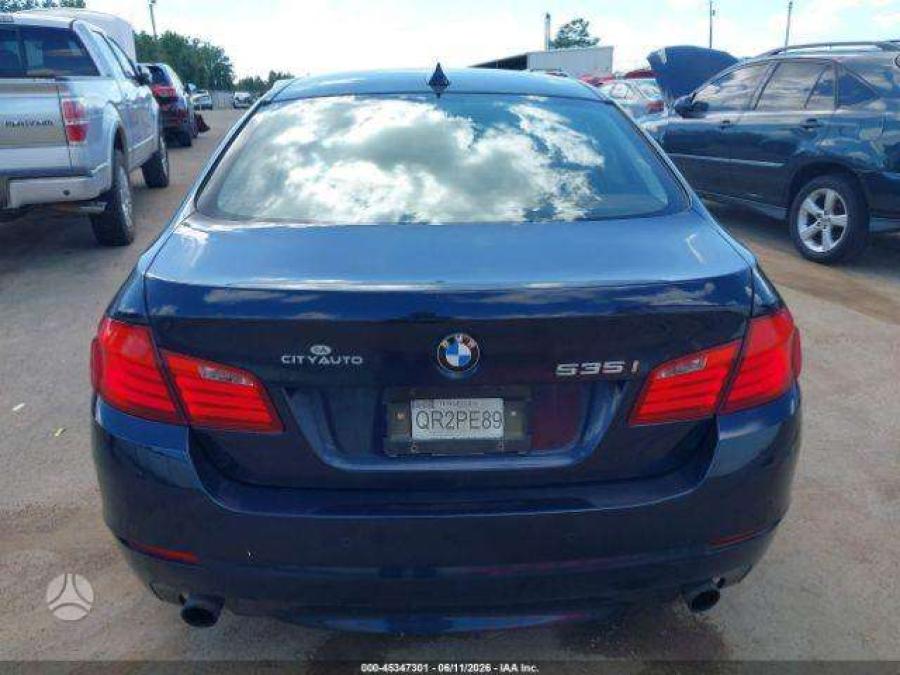 Blue BMW 535 2011 in Klaipeda, with an engine capacity of 0.00 L and mileage of 142 thousand km for 3250 €, photo 17 on AUTOMOTO.COM.LV