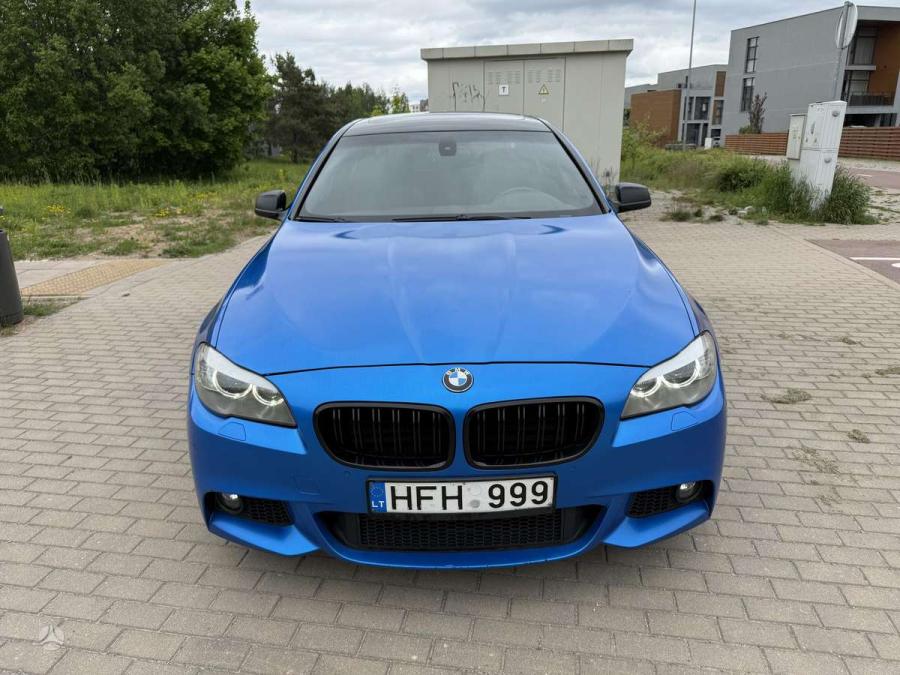 Blue BMW 535 2011 in Vilnius, with an engine capacity of 2.98 L and mileage of 289 thousand km for 9900 €, photo 4 on AUTOMOTO.COM.LV