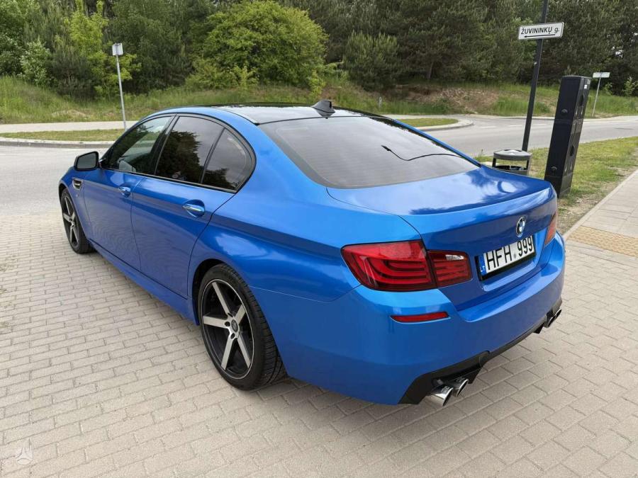 Blue BMW 535 2011 in Vilnius, with an engine capacity of 2.98 L and mileage of 289 thousand km for 9900 €, photo 5 on AUTOMOTO.COM.LV