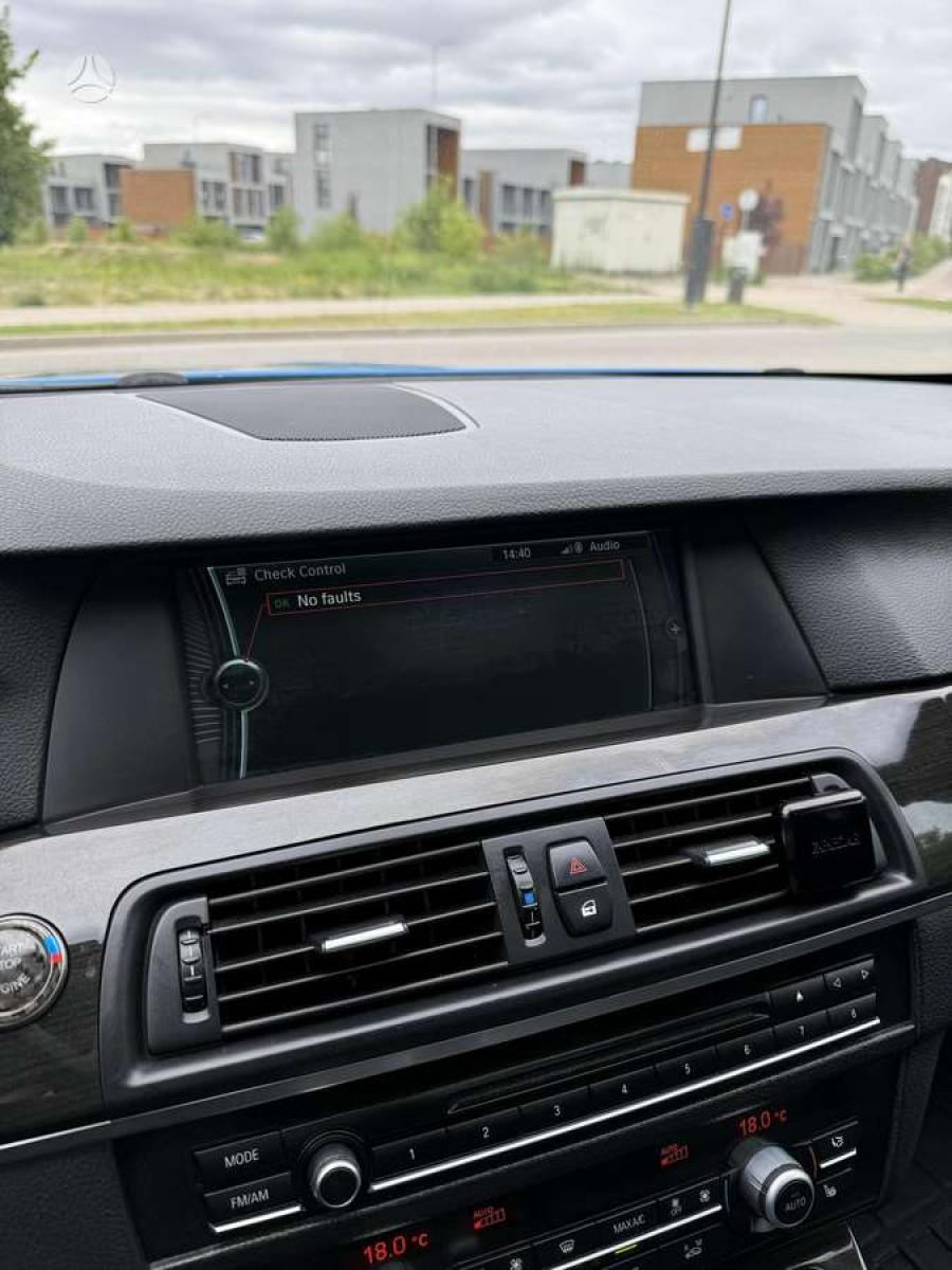 Blue BMW 535 2011 in Vilnius, with an engine capacity of 2.98 L and mileage of 289 thousand km for 9900 €, photo 11 on AUTOMOTO.COM.LV