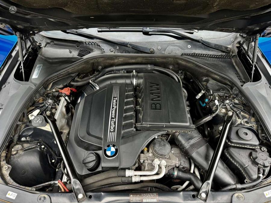 Blue BMW 535 2011 in Vilnius, with an engine capacity of 2.98 L and mileage of 289 thousand km for 9900 €, photo 19 on AUTOMOTO.COM.LV